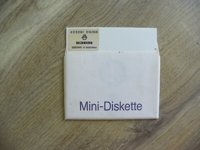 VTG Ultra Rare White 5.25" Floppy Disk IZOT EC5281 DS/QD, Bulgaria ...