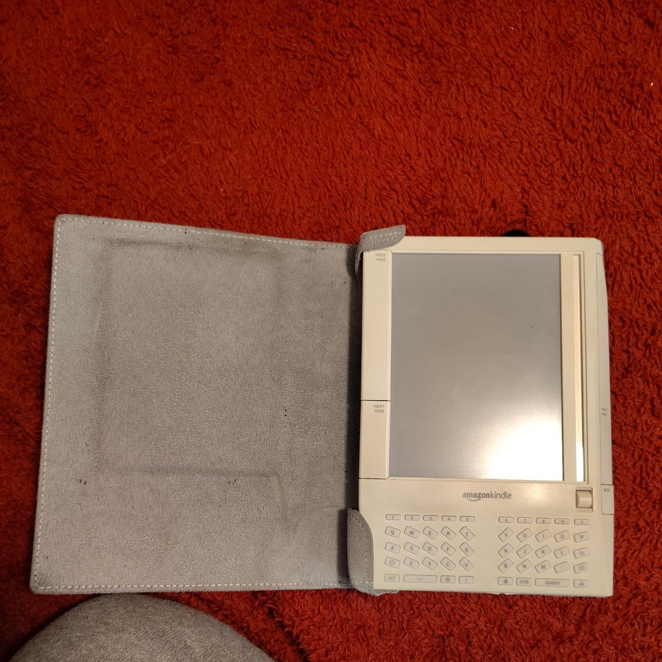Amazon Kindle First Generation WHITE Model D00111 Vintage Ebook | eBay