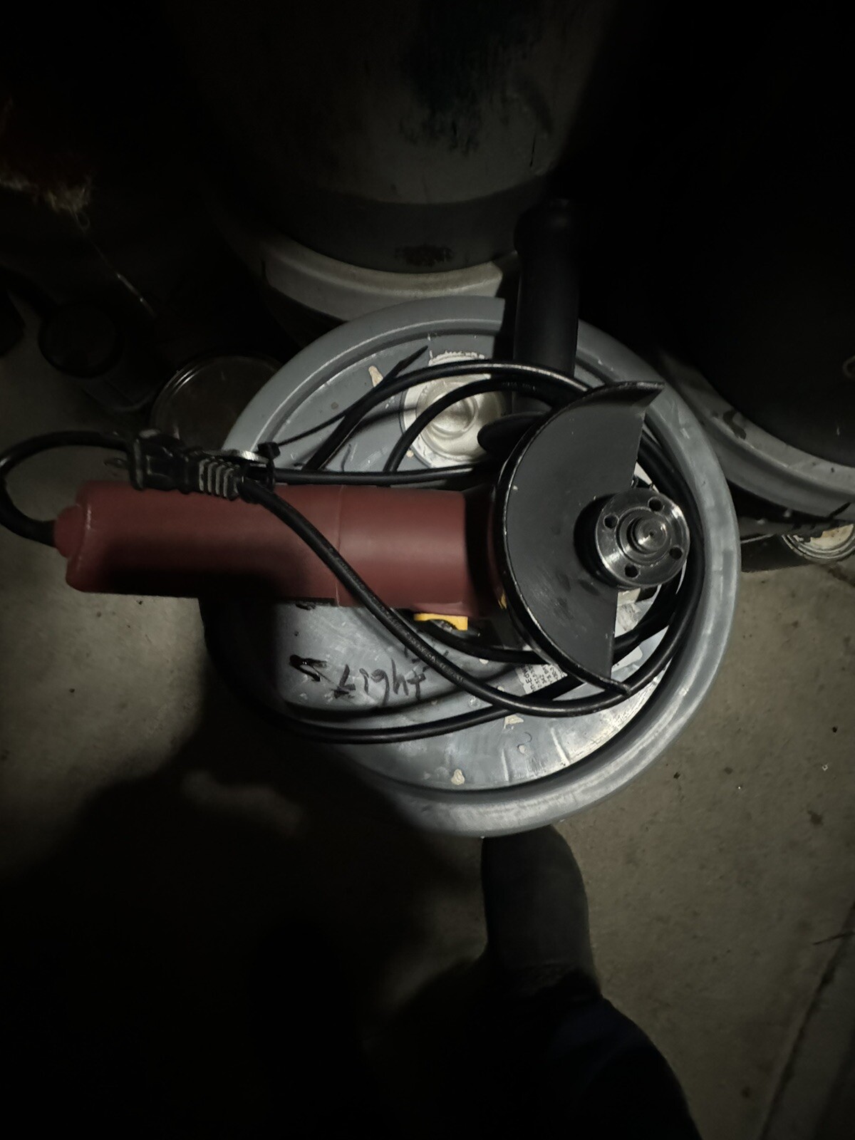 Chicago Electric 60372 4-1/2" Heavy Duty Angle Grinder 5Amps Corded ...