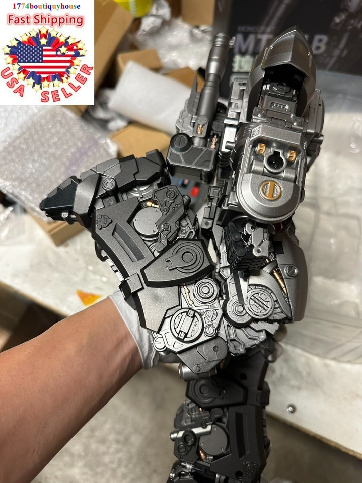 NEW IN BOX TRANSFORMER Megatank MT01B Monocrat Tank DECEPTICONS Mega ...