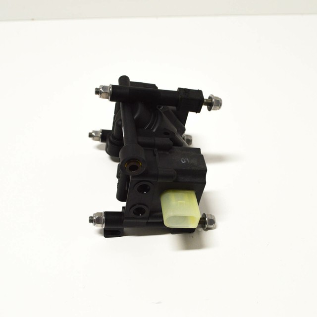 Front BMW X5 E53 Genuine Suspension Ride Control Valve Unit 37246779713 ...