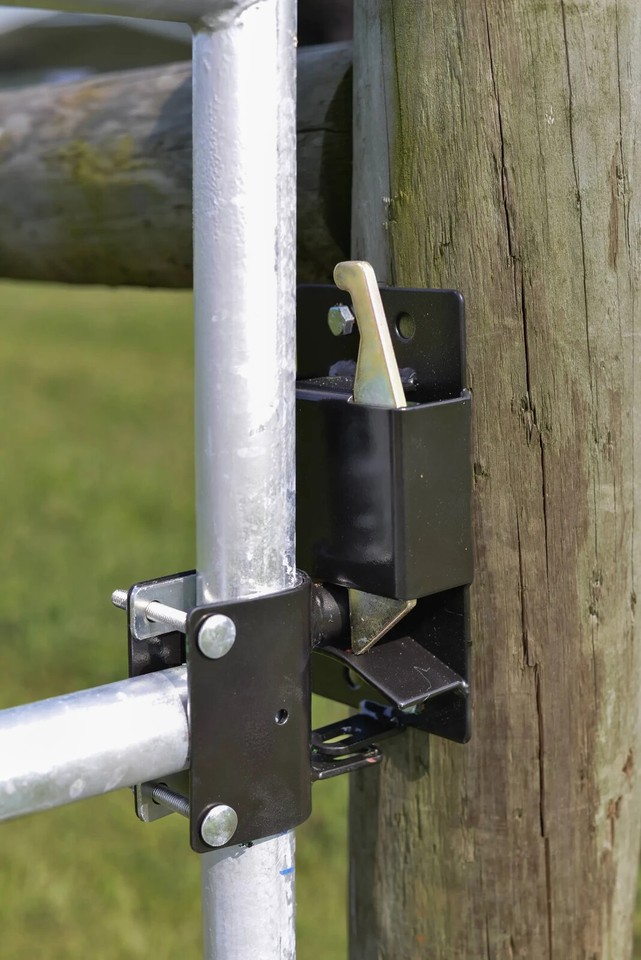 Heavy Duty Lockable Gate Latch 2-Way for Farm Gates 1-5/8" to 2" Tubing ...