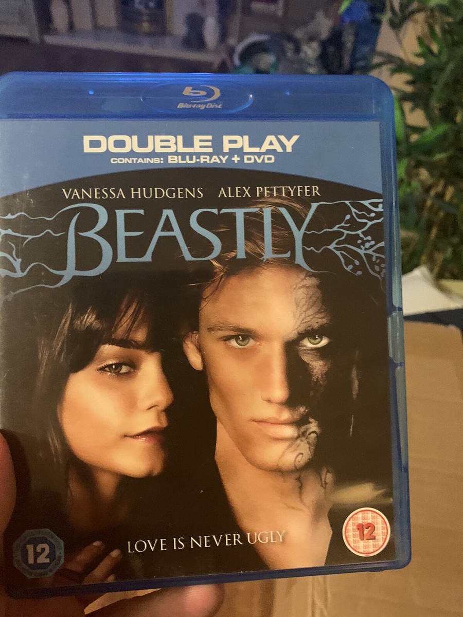 Alex Pettyfer Et Vanessa Hudgens