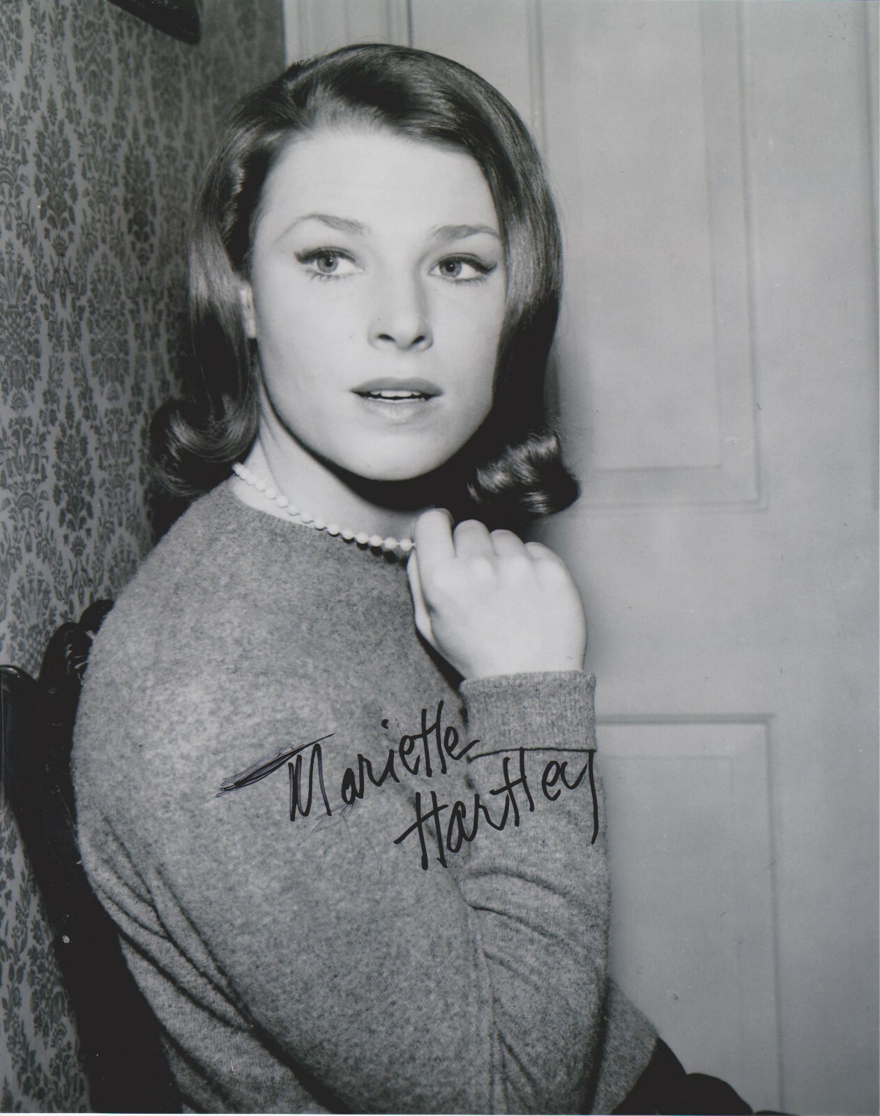 Mariette Hartley Signed 8x10 Photo #2 - Star Trek, Twilight Zone | eBay