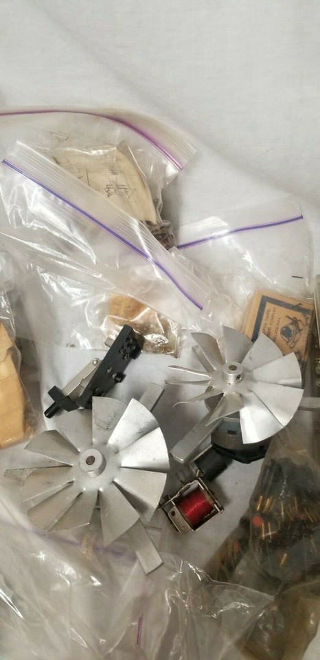 Huge Lot of O Gauge and HO Gauge Train Repair Parts | eBay