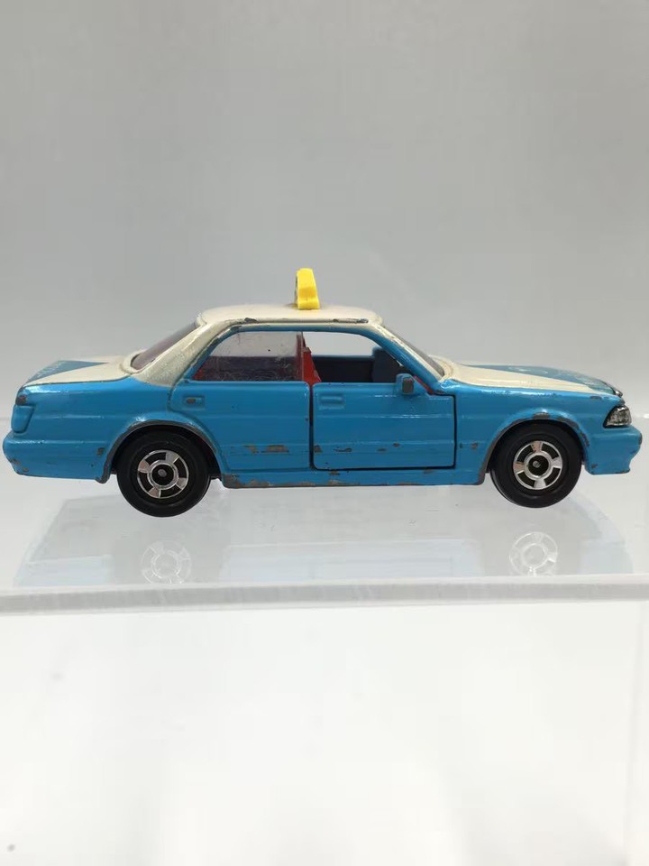 TAKARA TOMY Miniature Car 1 63 Toyota Crown Taxi (Blue White Red Box ...