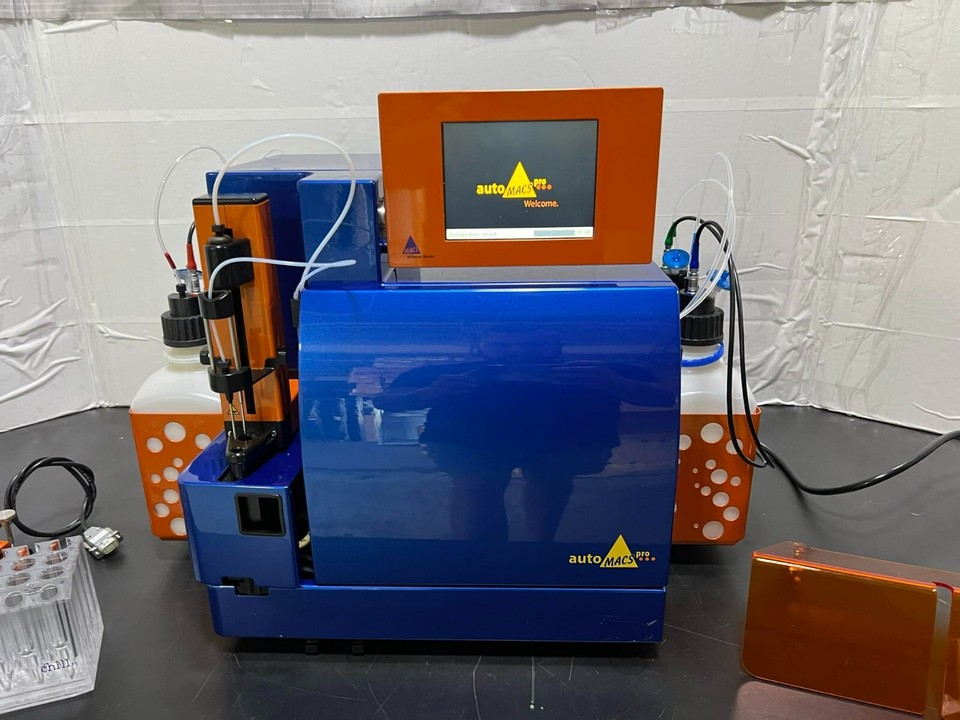 Miltenyi Biotec autoMACS Pro Separator MACS 130-092-545 w/MiniSampler ...