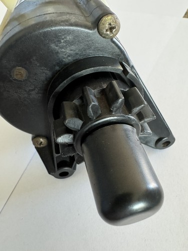 77-0400 Toro Snowblower Starter Motor Housing with Pinion Only | eBay