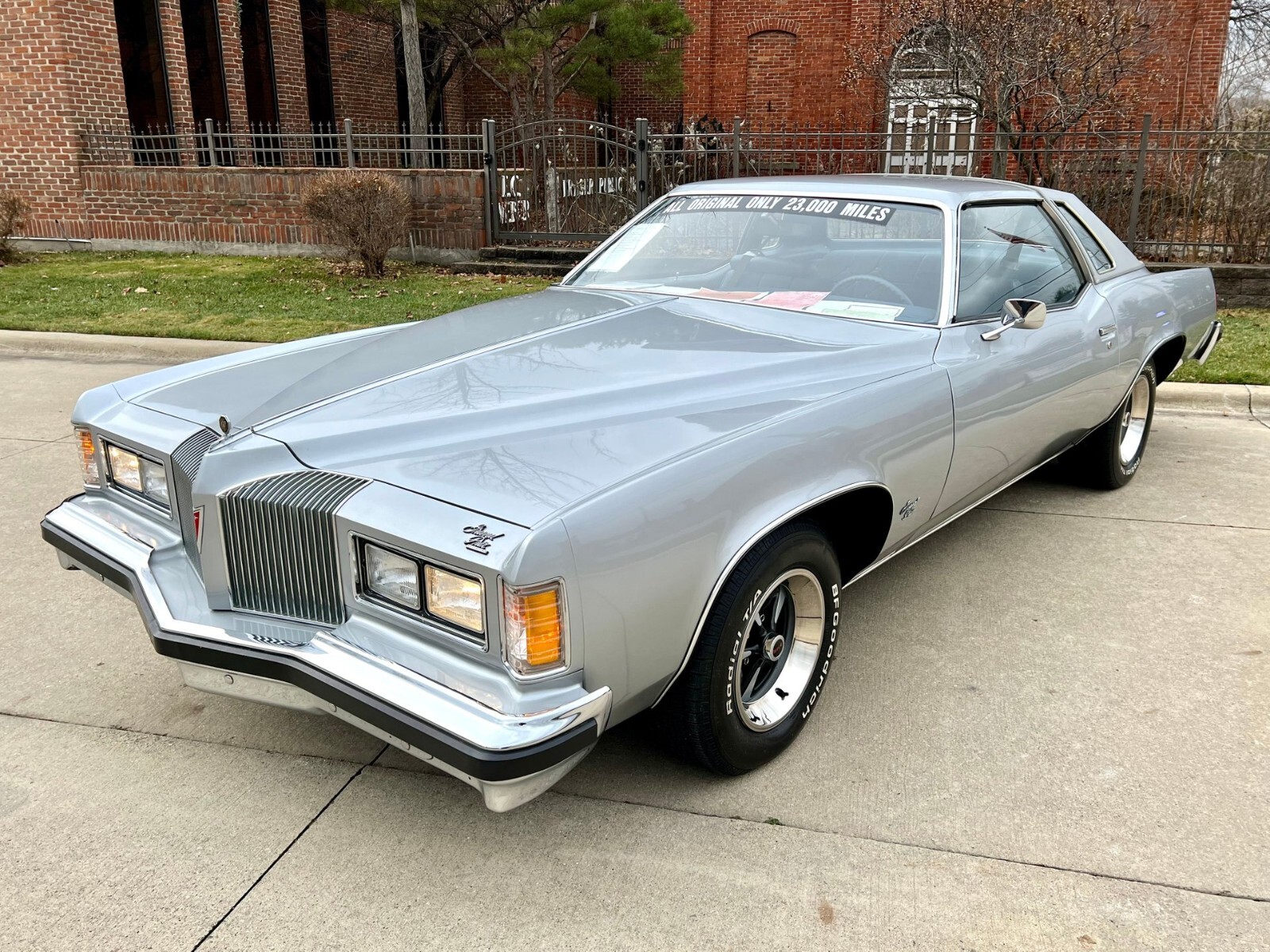 1976 Pontiac Grand Prix silver | 24x36 inch poster | classic vintage ...