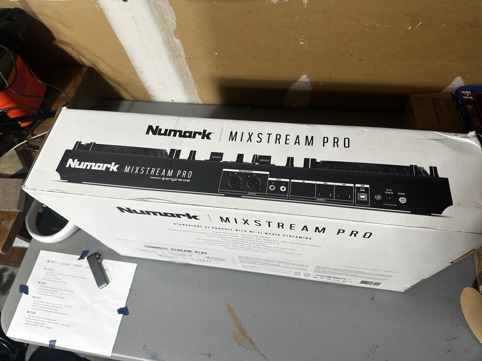 Numark Mixstream Pro Standalone DJ Controller – WiFi, Touchscreen, Box ...
