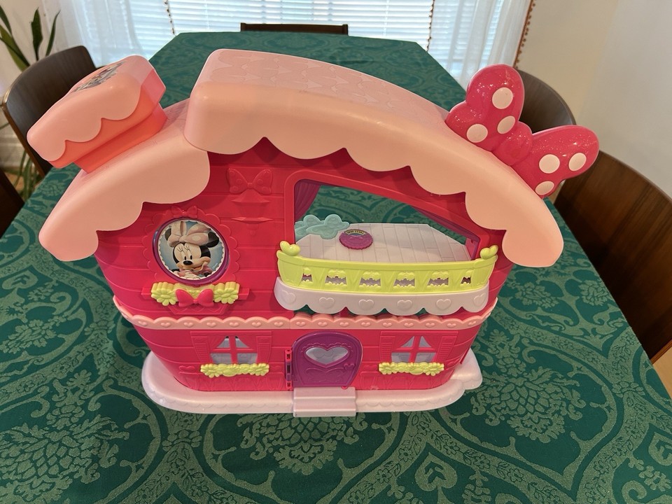Minnie Mouse Bowfabulous House, with most accessories. Electronics ...