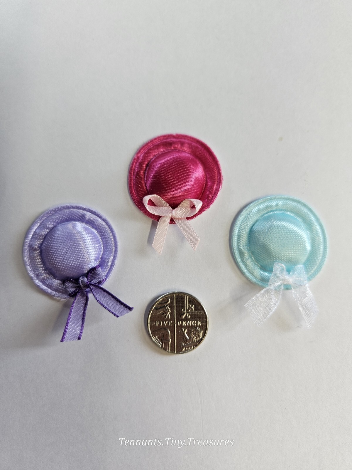 Dolls House Miniatures - Ladies Hats - Set Of 3 Random Hats- 1/12th ...