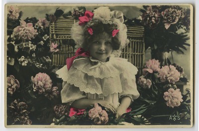c 1904 Child Children CUTE LITTLE GIRL binky ? Undivided Back photo ...