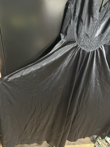 Vintage Undercover Wear Olga Style Lace Long Full Sweep Night Gown Size Small | eBay