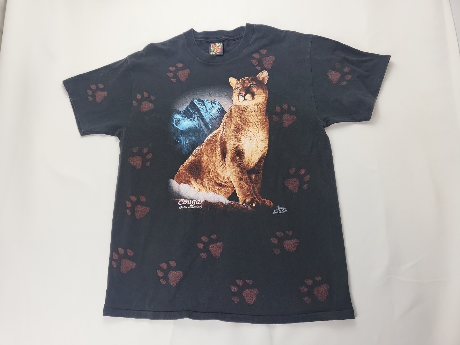 VINTAGE 1990s 3D Emblem Couger Paw Print Tee Shirt LA… - Gem