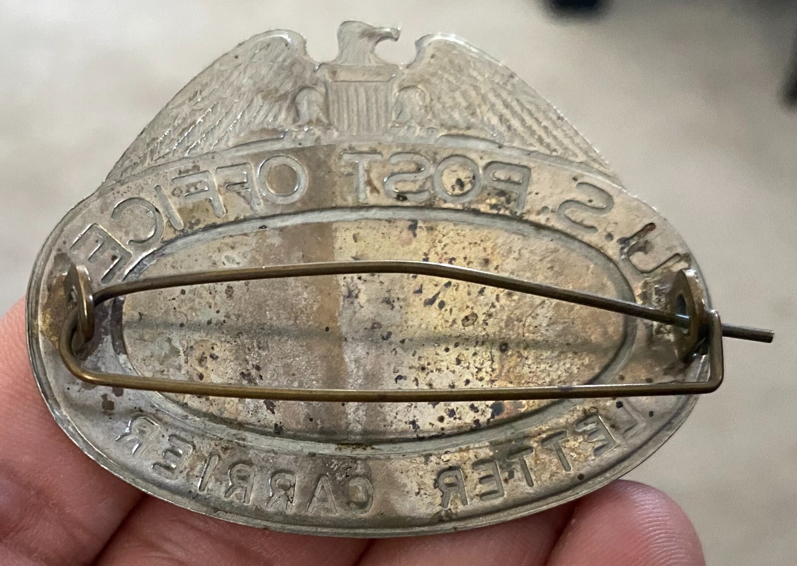 obsolete-vintage-1950s-us-post-office-letter-carrier-hat-badge-3