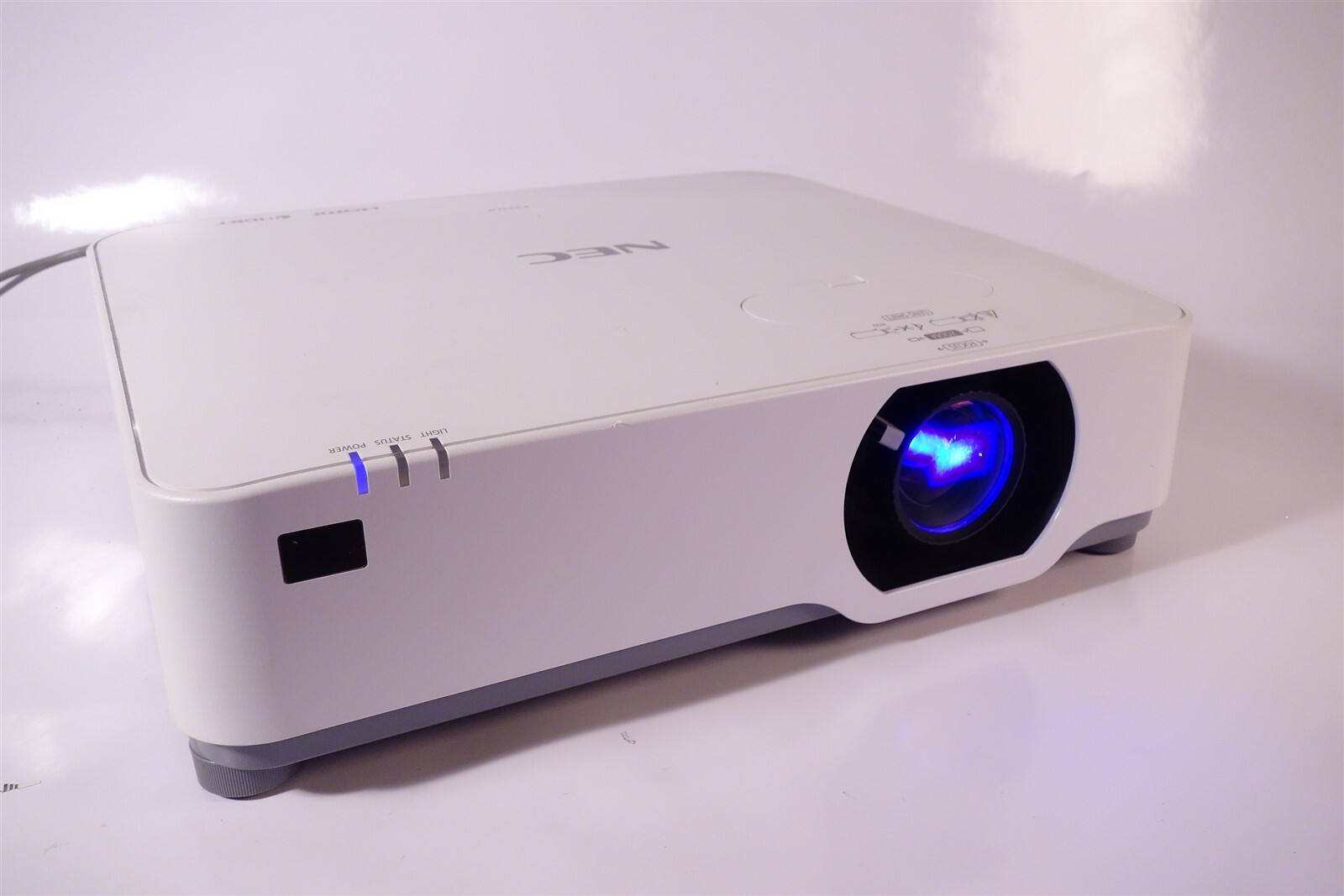 NEC NP-P525UL 5200-Lumen WUXGA Laser LCD Projector - Free Fast Shipping | eBay