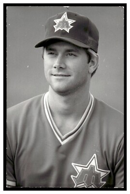 Jim Presley (1986) Seattle Mariners Vintage Baseball Postcard BL2 | eBay