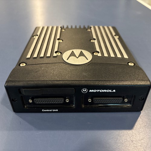 Motorola XTL 5000 M20SSS9PW1AN UHF 450-520mhz Mobile Radio | eBay