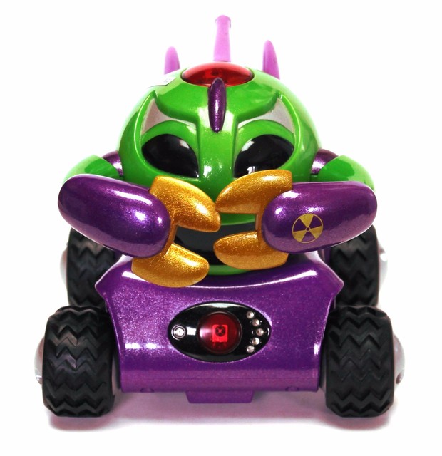 Rumble Robot Diamond Series Bitor Battle Bot Team Red Fight Toy ...
