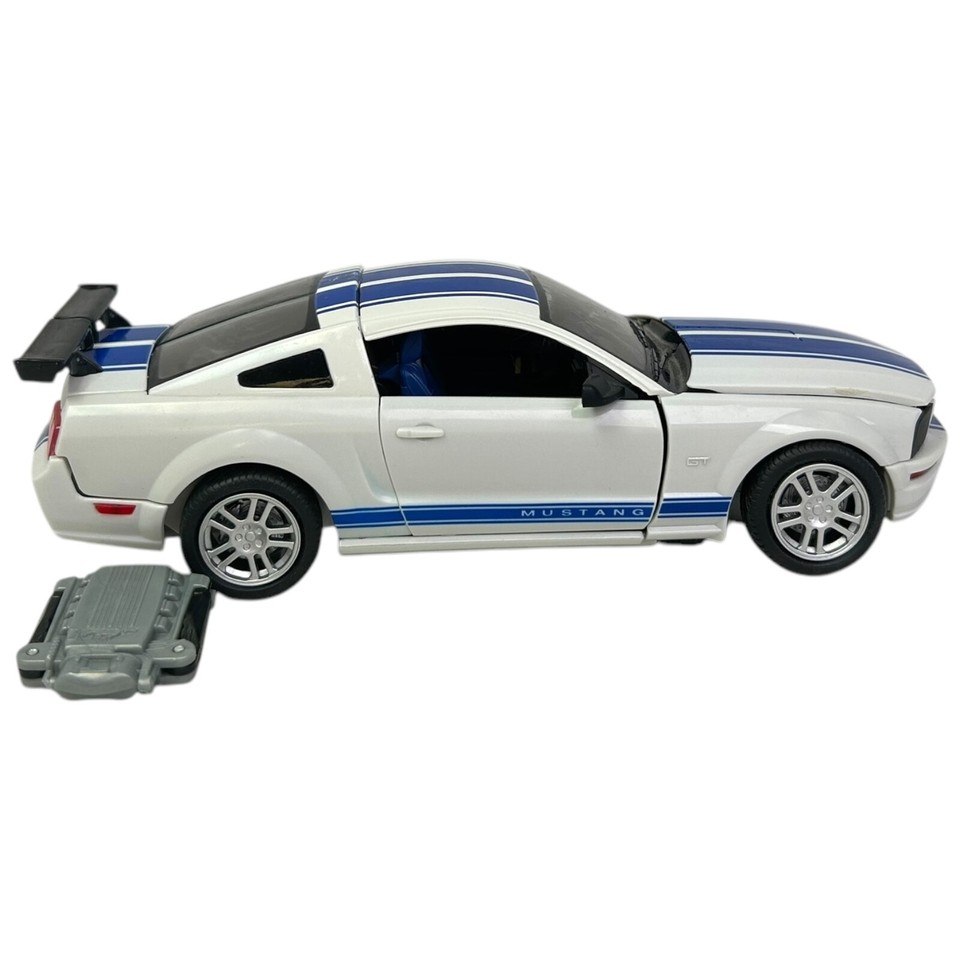 Transformers Alternators Ford Mustang GT Wheeljack Complete Figure 2005 ...