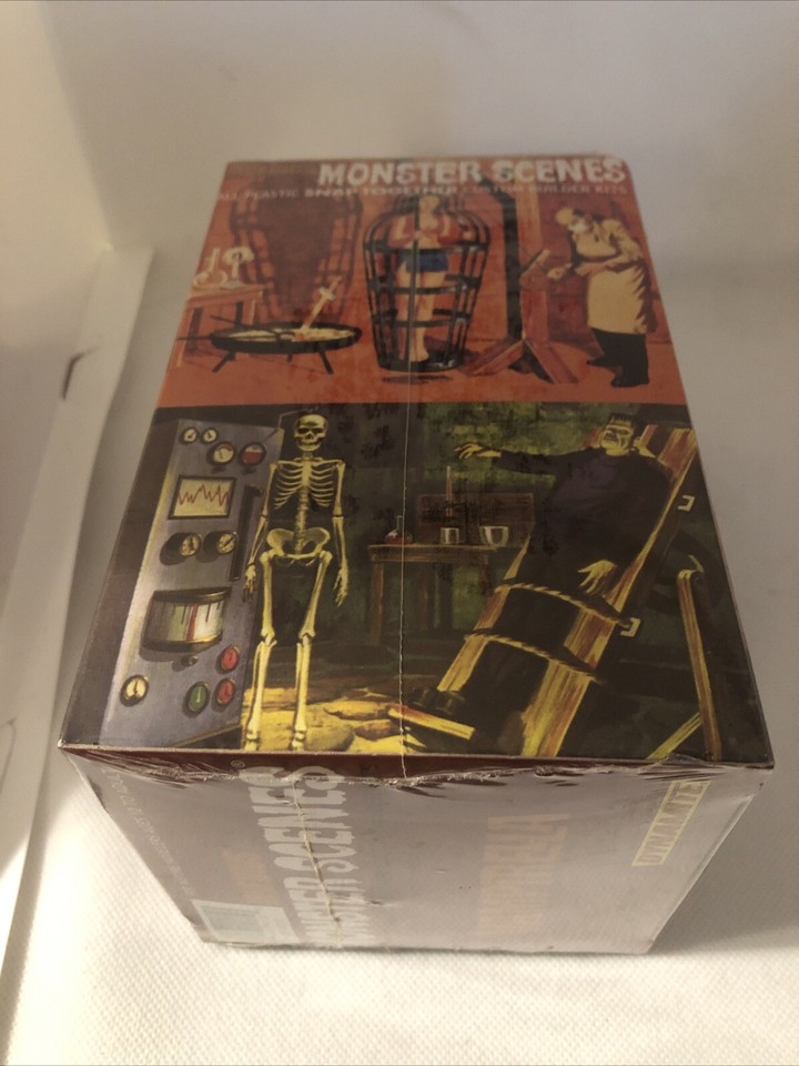 Moebius Monster Scenes Vampirella Model Kit sealed horror vampire ...