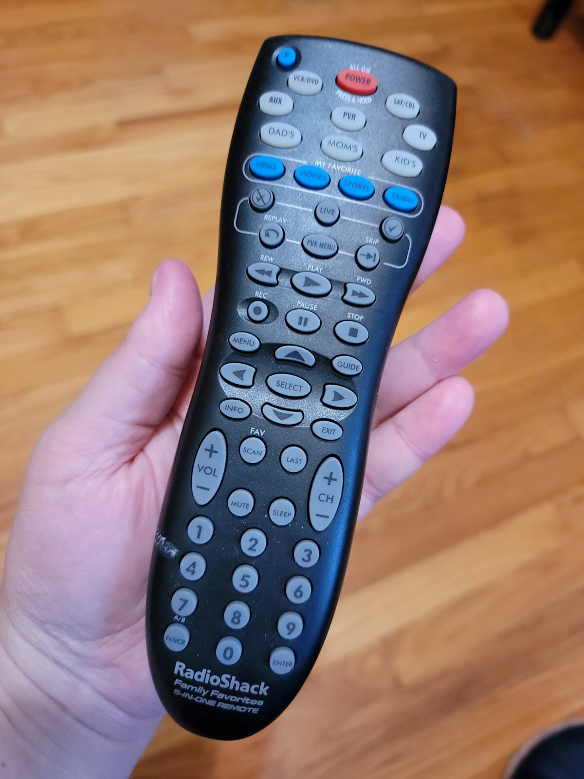 15-2200 Radio Shack 5 in 1 Remote Control Family Favorites, Tested ...