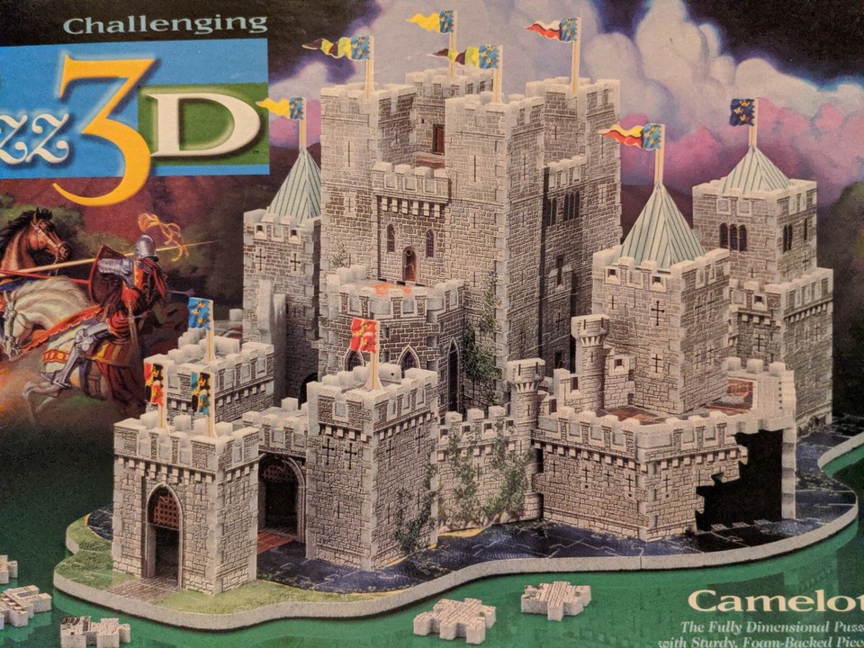 Puzz-3D Camelot Castle Milton Bradley Jigsaw Puzzle 620PC Old World ...
