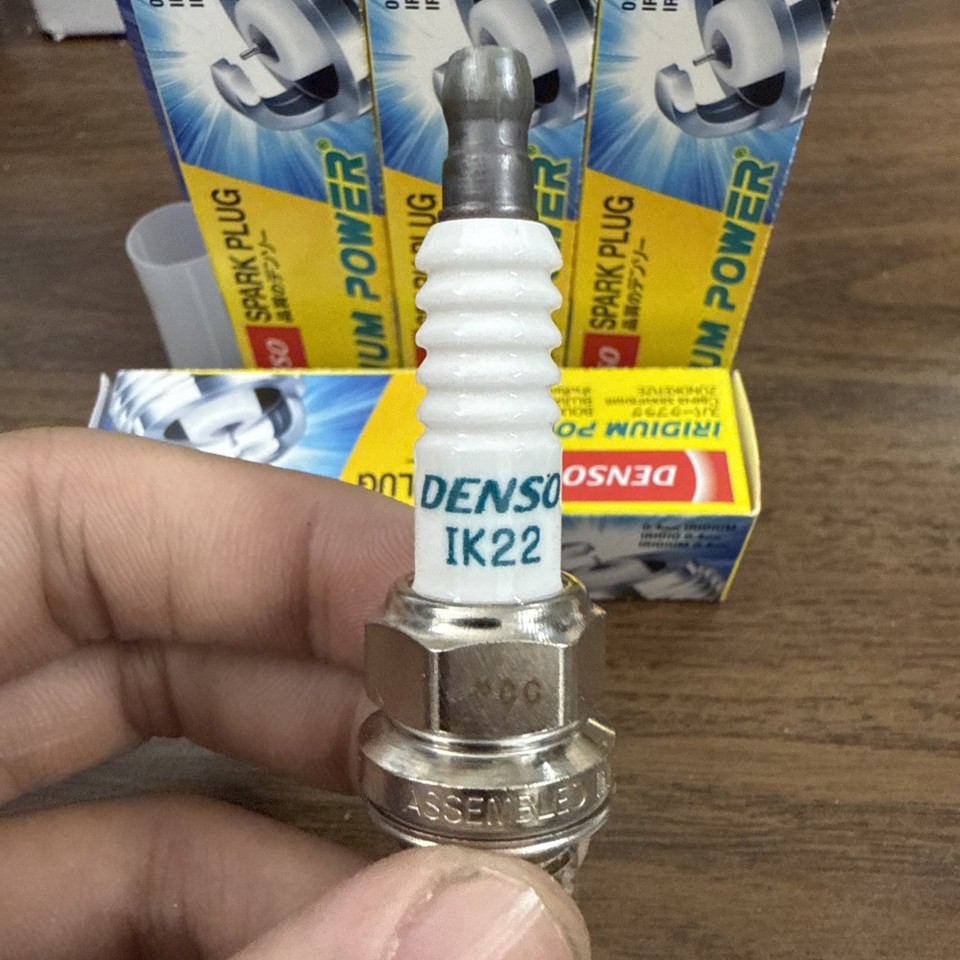 Denso Iridium IK22 Spark Plugs Set of 4 (5310) Heat Range 7 Equivalent ...