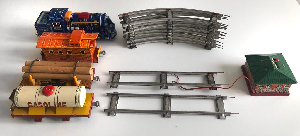 Gioco trenino in latta marca M. - Electric Train Set. Made in Japan ...