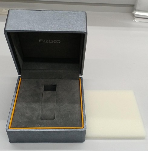 Seiko Marine Master 5R66-0AD0 Professional 300M Titanium Spring Drive ...