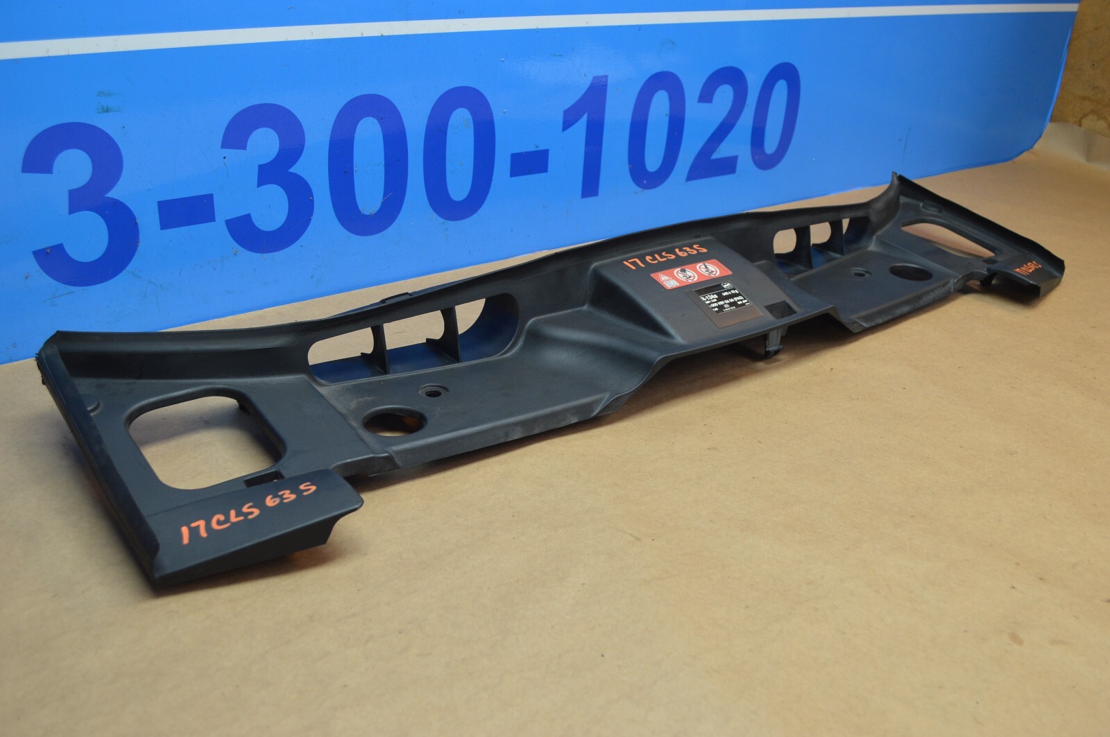 2014 W218 MERCEDES Cls550 Radiator Support Cover Panel Air Inlet OEM ...