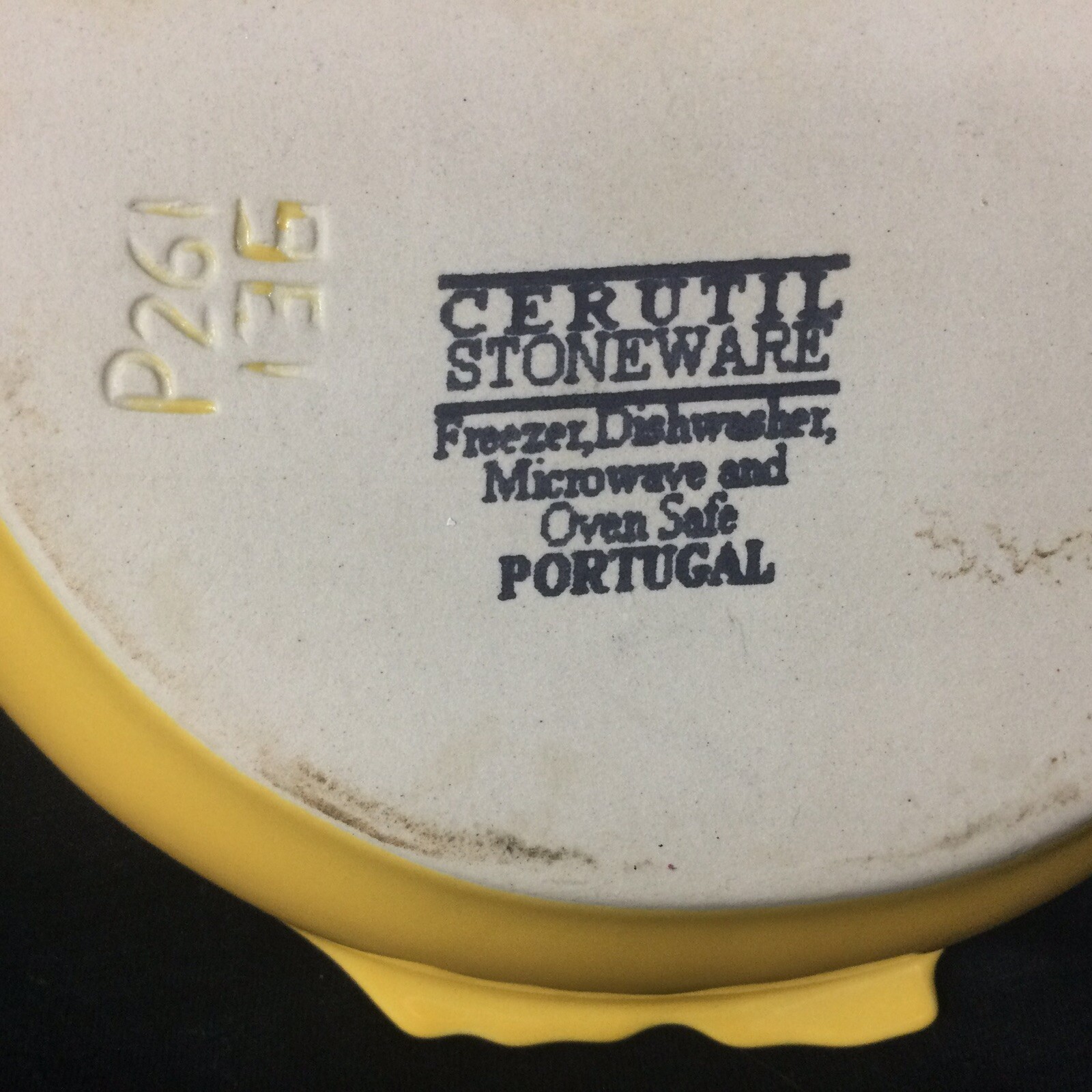 Cerutil Stoneware Portugal Chicken Dish , Butternut Yellow Farmhouse ...