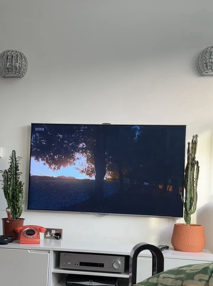 Samsung Smart TV UE55ES8000 55" 3D 1080p HD LED Internet TV ...