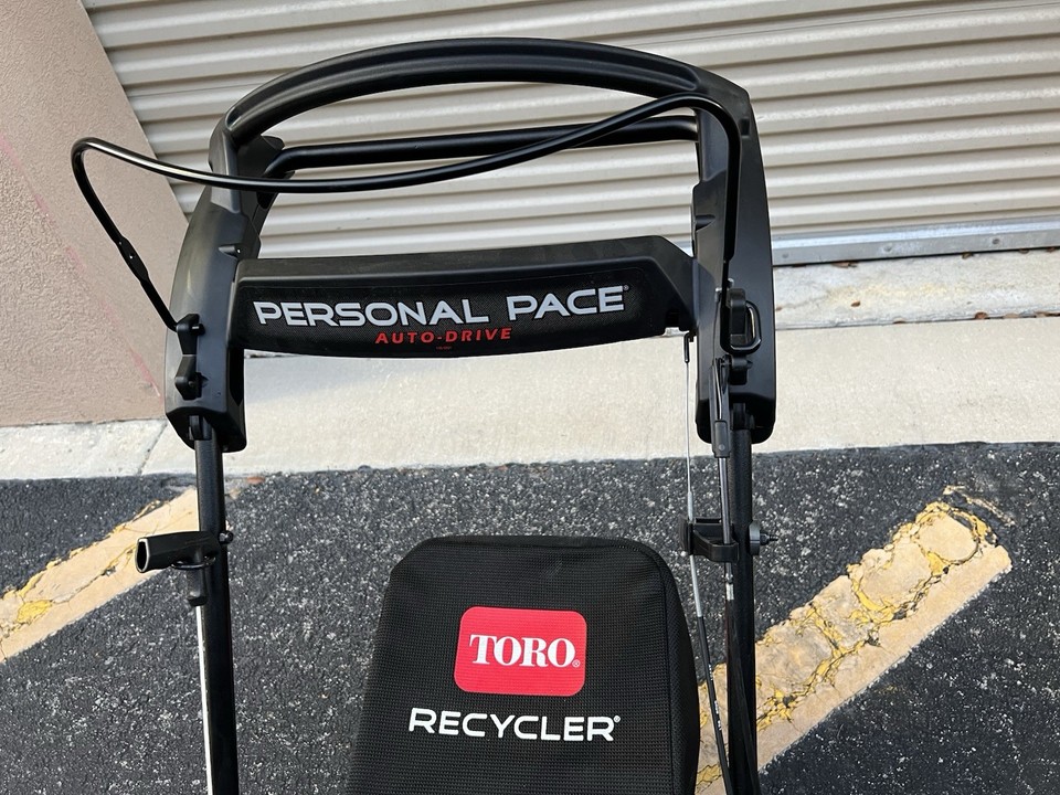 NEW Toro Recycler Max Smart Stow 22-in Gas Self-propelled Lawn Mower ...