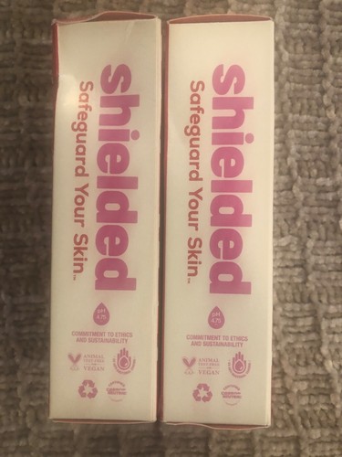 Shielded Beauty Face the Day Purifying Mist to Safeguard Your Skin set ...