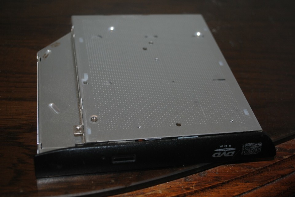 Hitachi Brand HL CD Rewriter-Rom Drive Model GCC-T10N Dated May 2007 | eBay