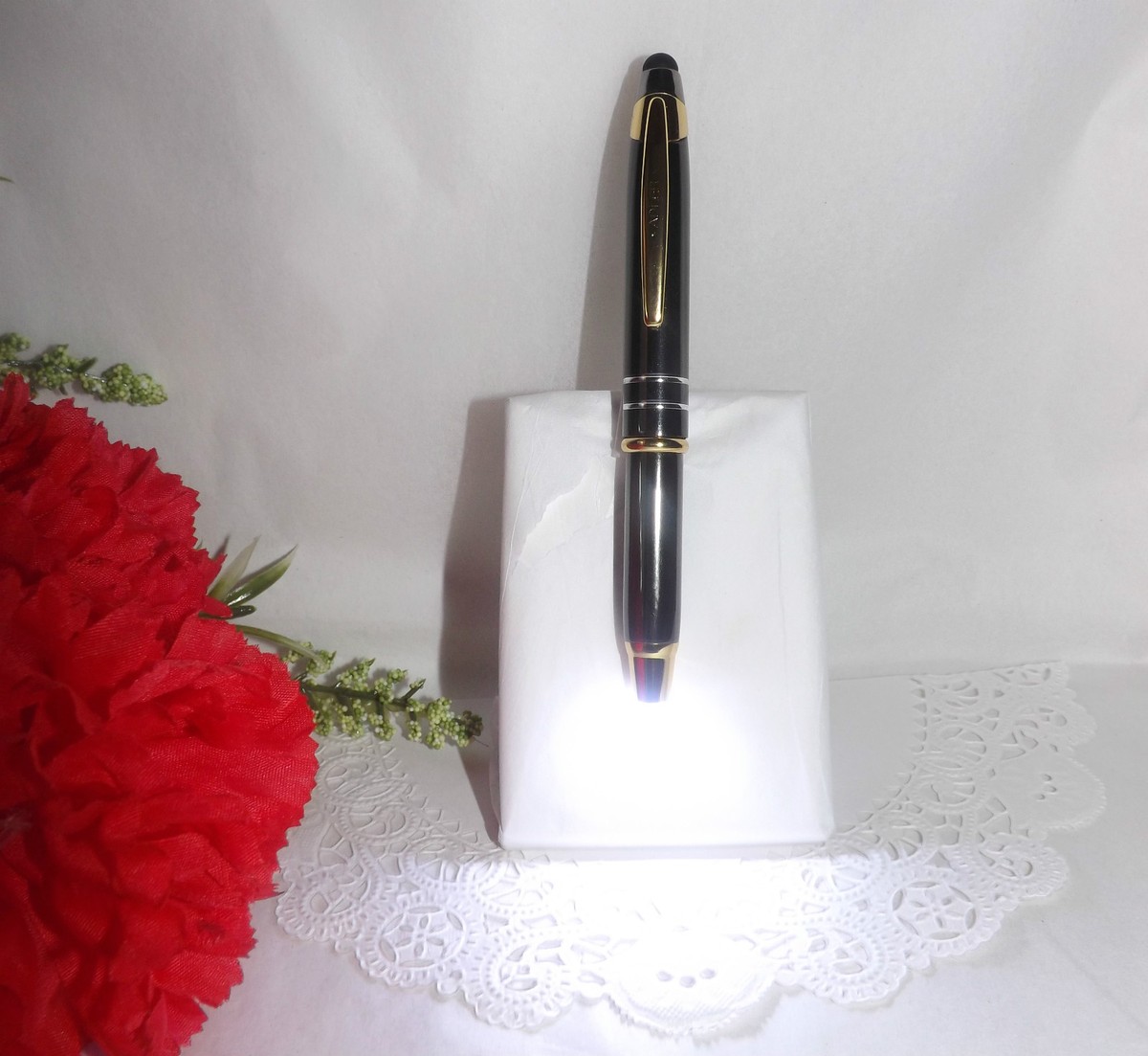 Adler Ink Pen With Light | Shelly Lighting