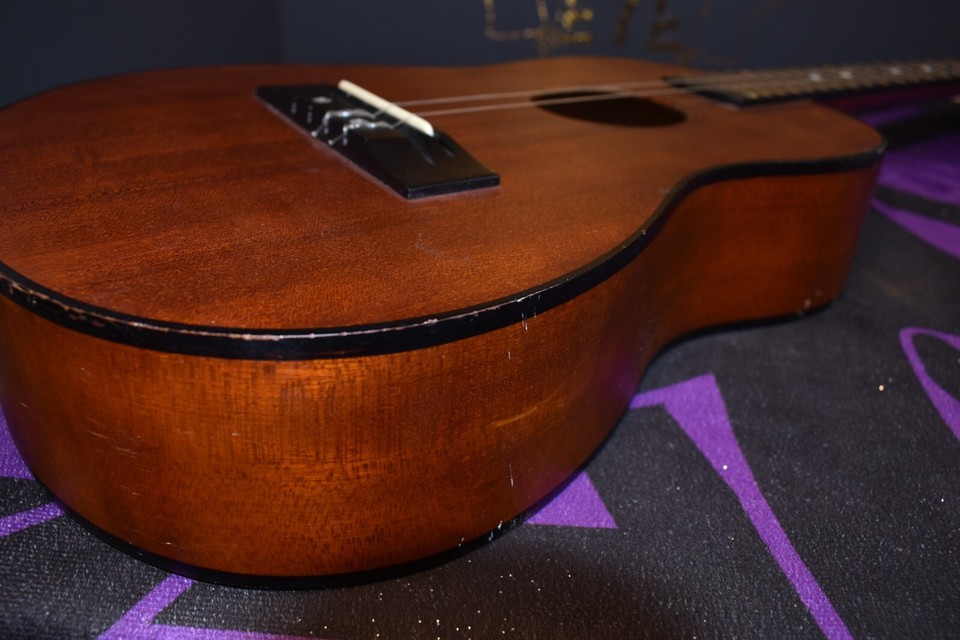 Hilo Baritone Ukulele Uke Model number 2655 AS IS read description | eBay