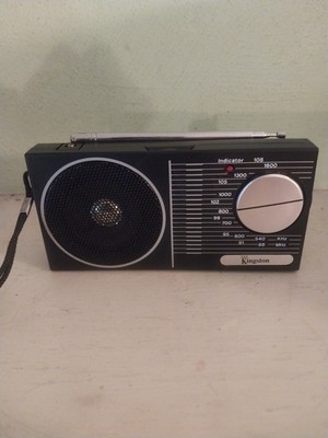 Kingston vintage AM/FM portable radio - works great | eBay