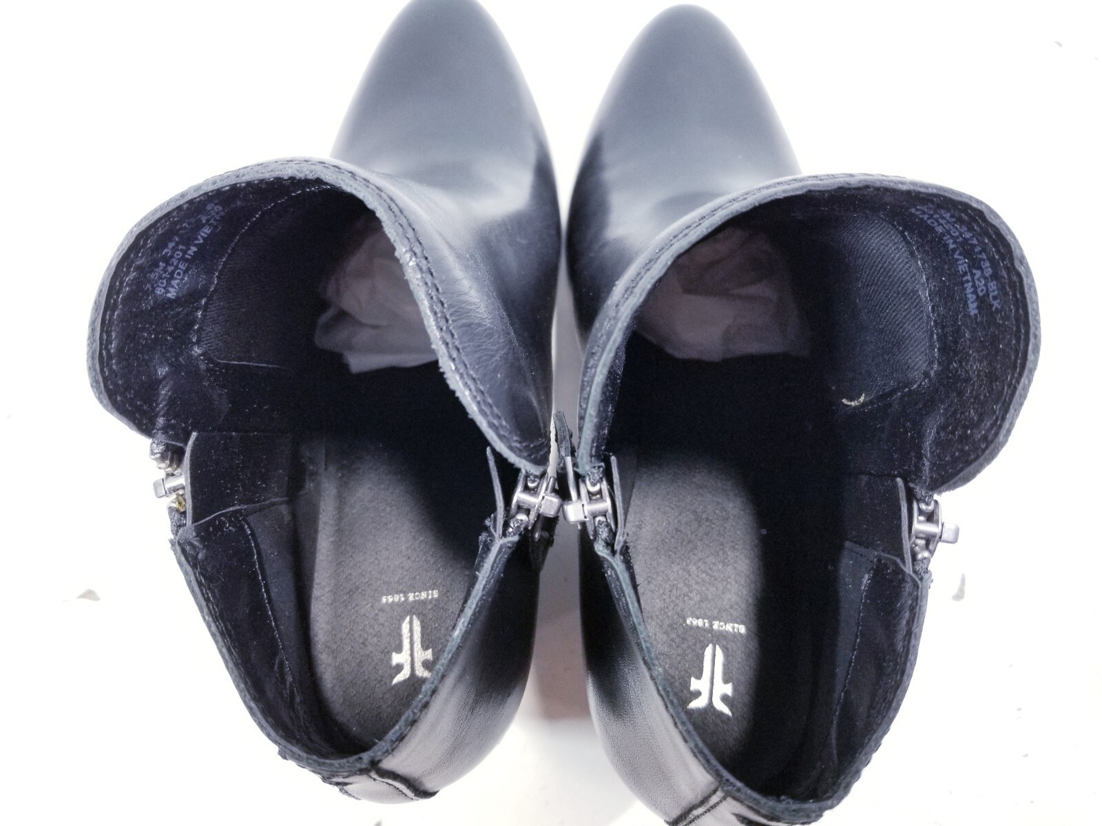 FRYE Women's Judith Zip Bootie 3471738-BLK Leather Ankle Zip Boot Sz 7. ...