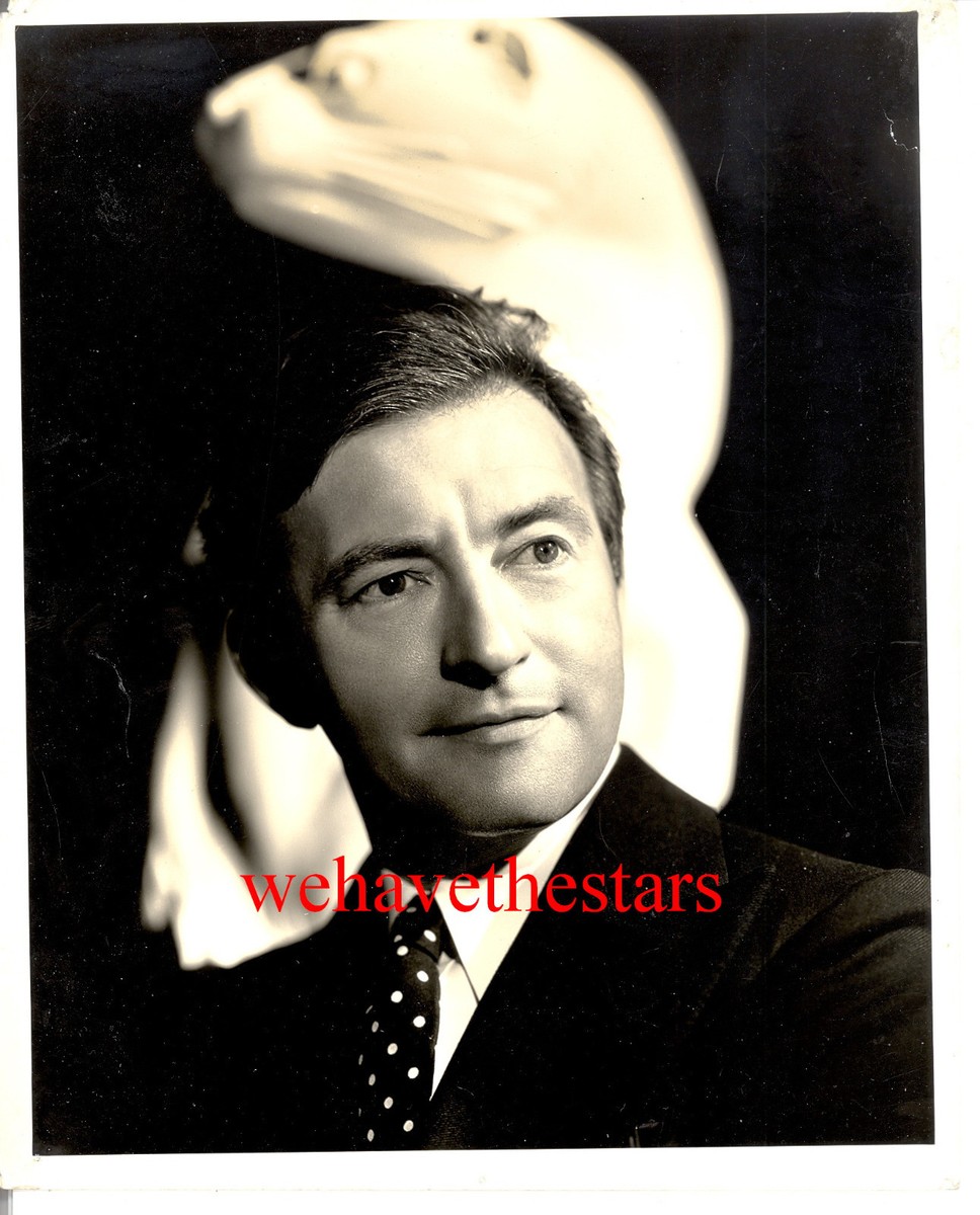 Elmer Batters's Instagram, Twitter & Facebook on IDCrawl