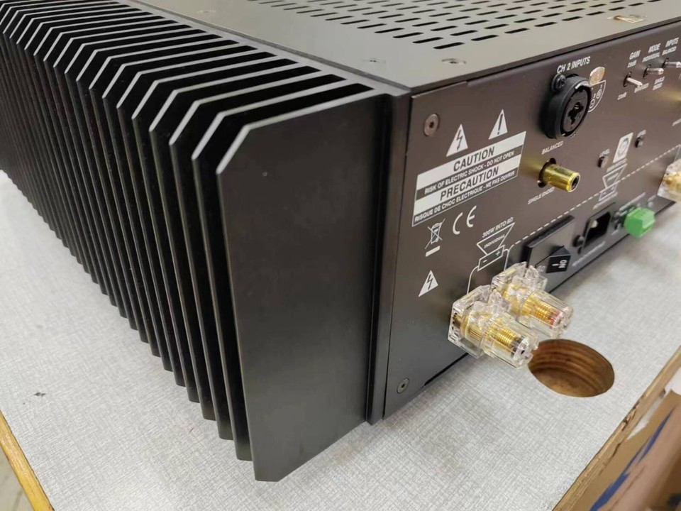 Bryston 4B3 Black in 220V, Made in Canada | eBay