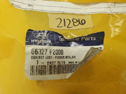 2017-2020 Hyundai Elantra Fender Lower Bracket Left Hand OEM 66327 ...