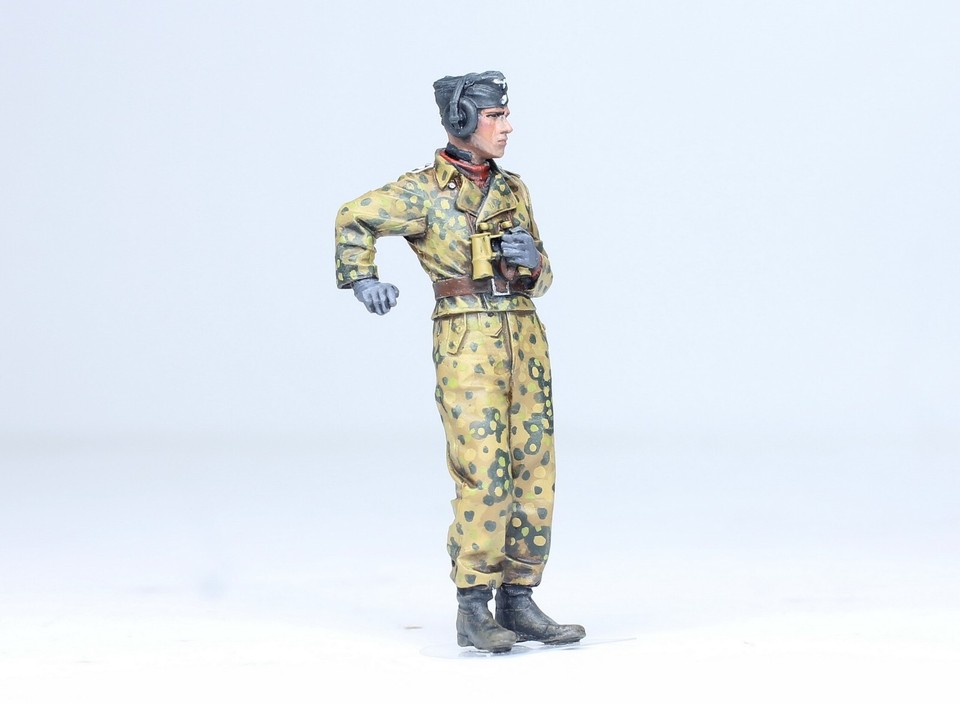(Pre-Order) German SS Panzer Commander WW2 1:35 Pro Built Model #2 | eBay