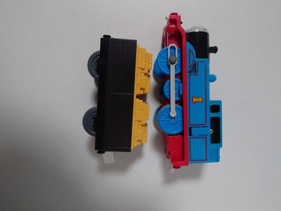 Plarail TOMY Thomas & Friends Back & Go Thomas Can Run Forwards and ...