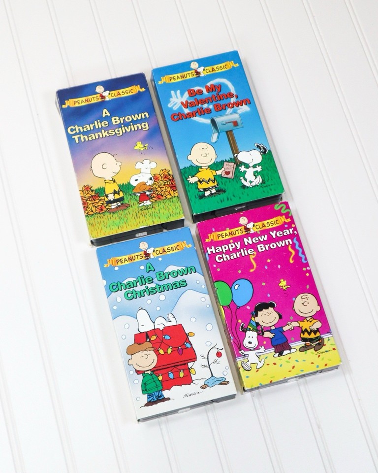 Charlie Brown Peanut VHS Holiday Lot Christmas Thanksgiving Valentine ...