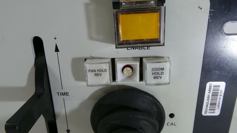 Vinten Radamec AutoCam AM-ACS-SJP Dual Joystick VRC Control Panel ...