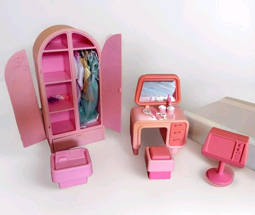 Vintage 1977 Barbie Dream House Bedroom Vanity TV Computer Armoire ...