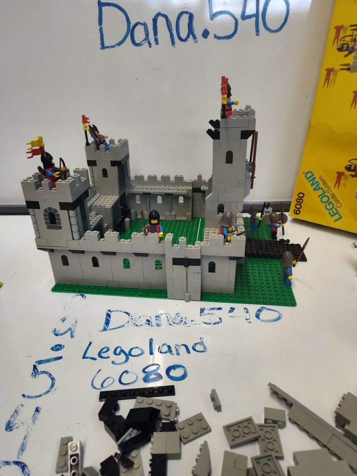 Vintage LEGO Set 6080 King's Castle, 100% Complete w/ Box and ...